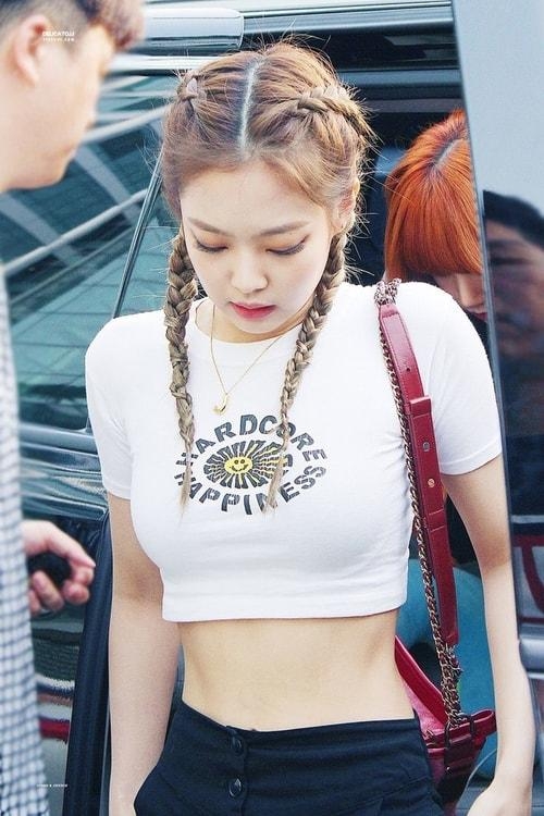 Áo croptop là gì? Cách phối đồ với áo croptop cực sexy quyến rũ - Hana Lady